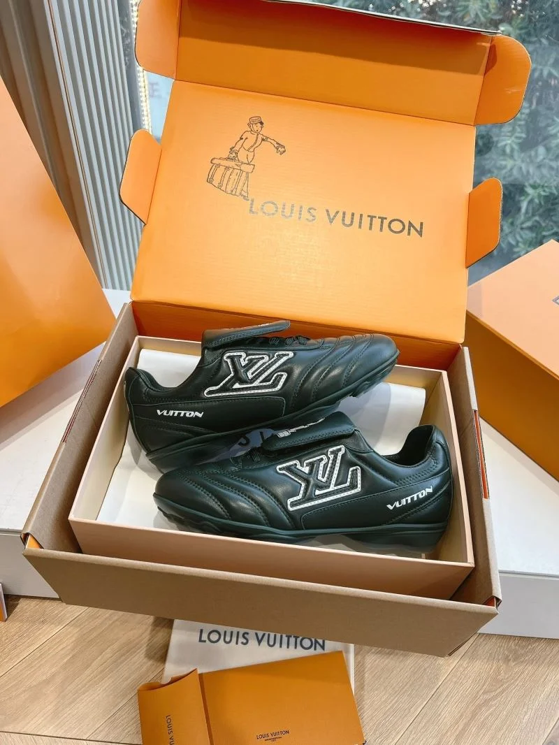 Precise copy Louis Vuitton Low Shoes