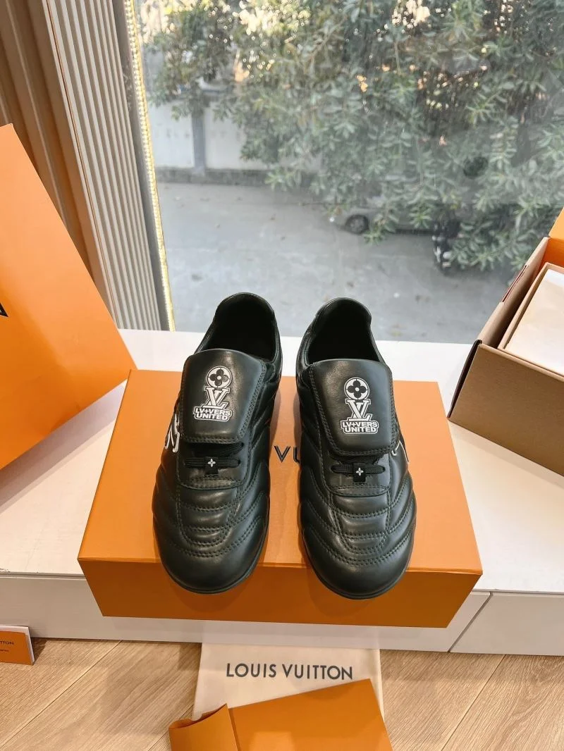 Precise copy Louis Vuitton Low Shoes