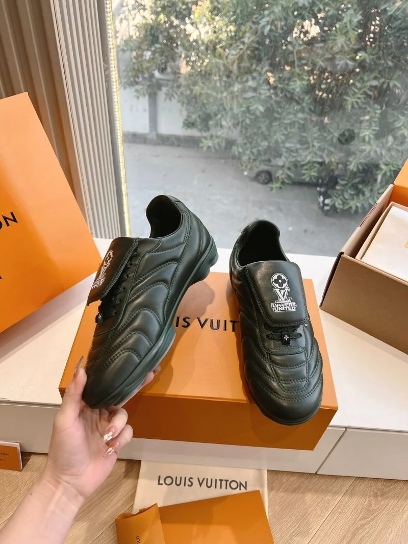 Precise copy Louis Vuitton Low Shoes