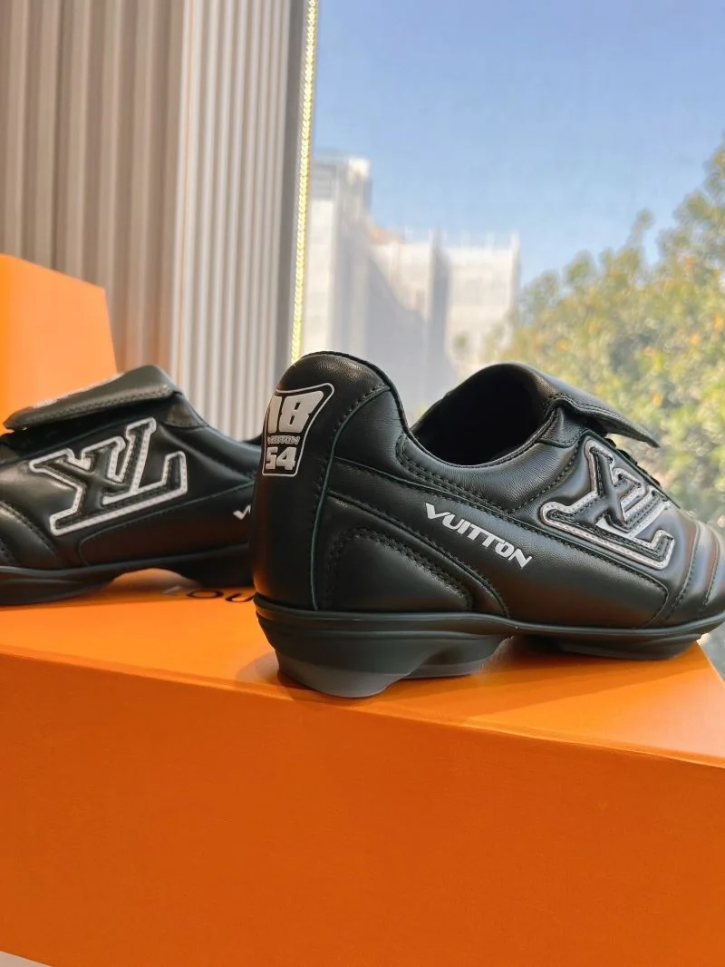 Precise copy Louis Vuitton Low Shoes