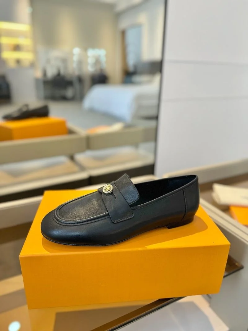 Louis Vuitton Low Shoes