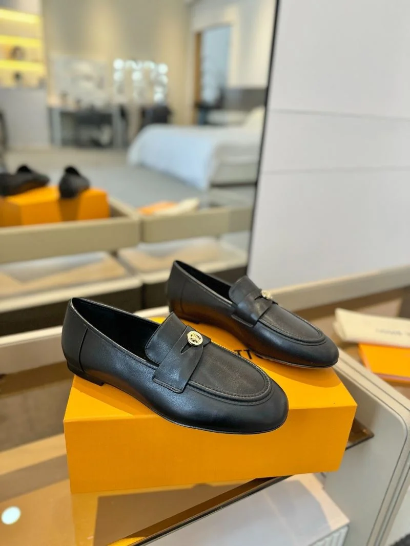 Brand-authenticated Louis Vuitton Low Shoes