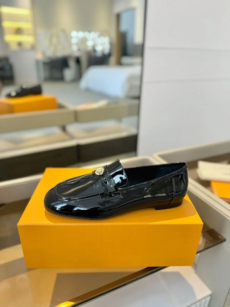 Louis Vuitton Low Shoes