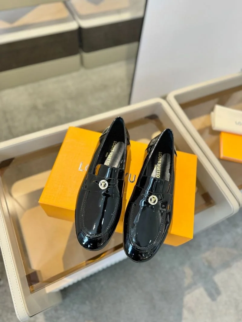 Budget-friendly Louis Vuitton Low Shoes