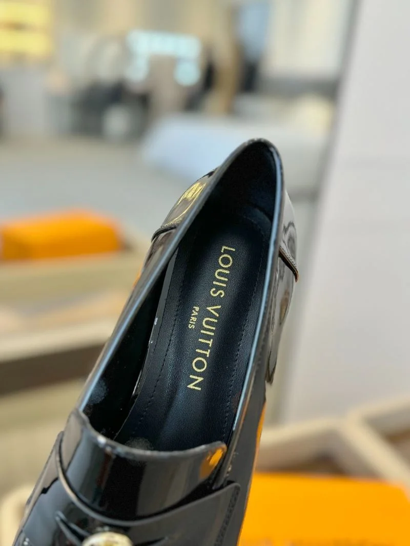 Budget-friendly Louis Vuitton Low Shoes