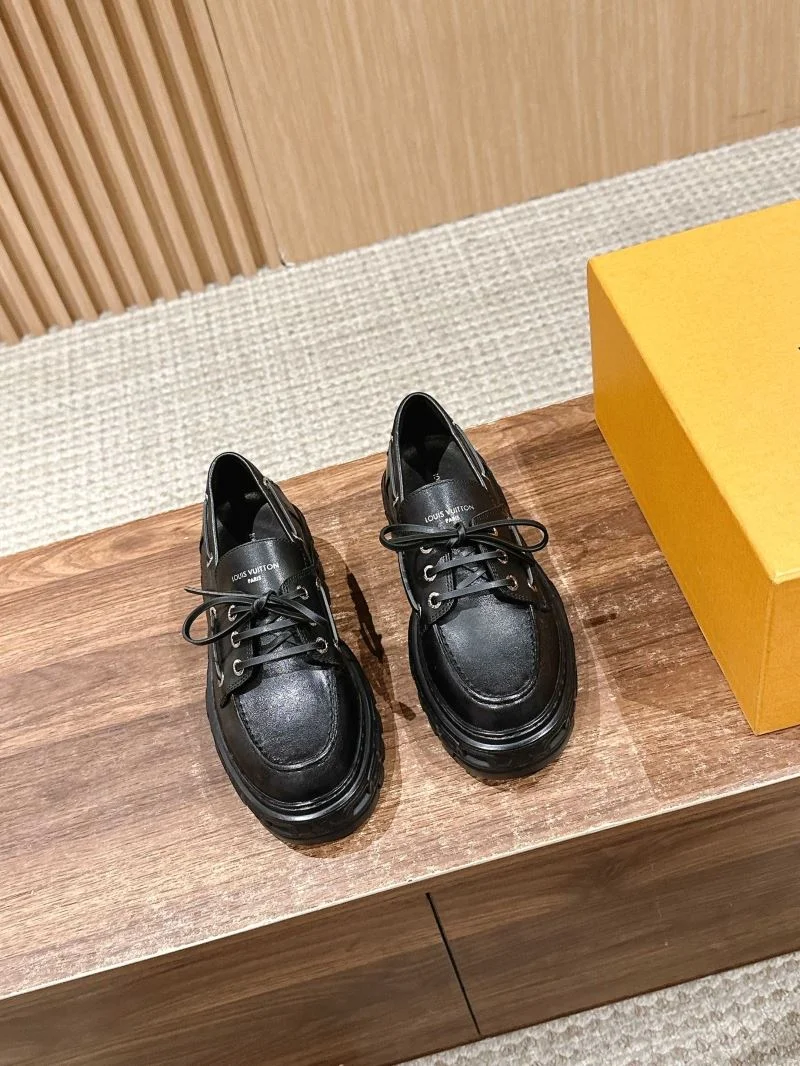 Louis Vuitton Low Shoes