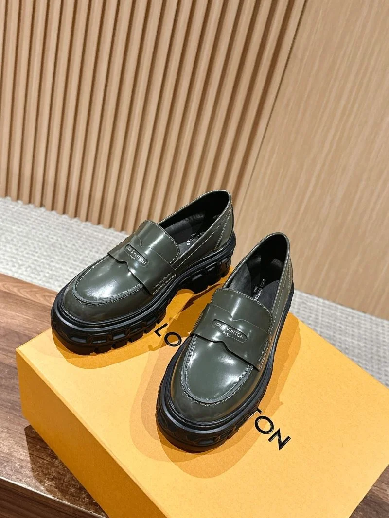 Discounted Louis Vuitton Low Shoes