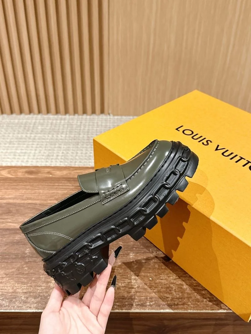 Discounted Louis Vuitton Low Shoes