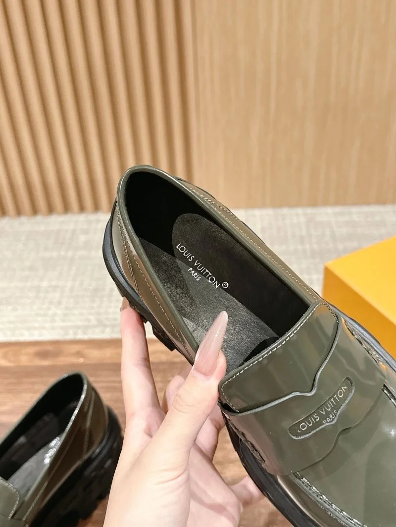 Discounted Louis Vuitton Low Shoes