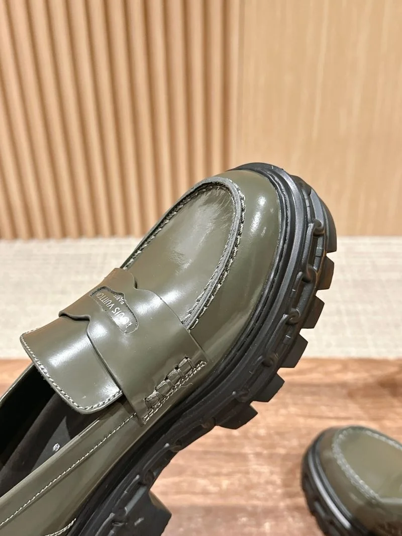 Discounted Louis Vuitton Low Shoes