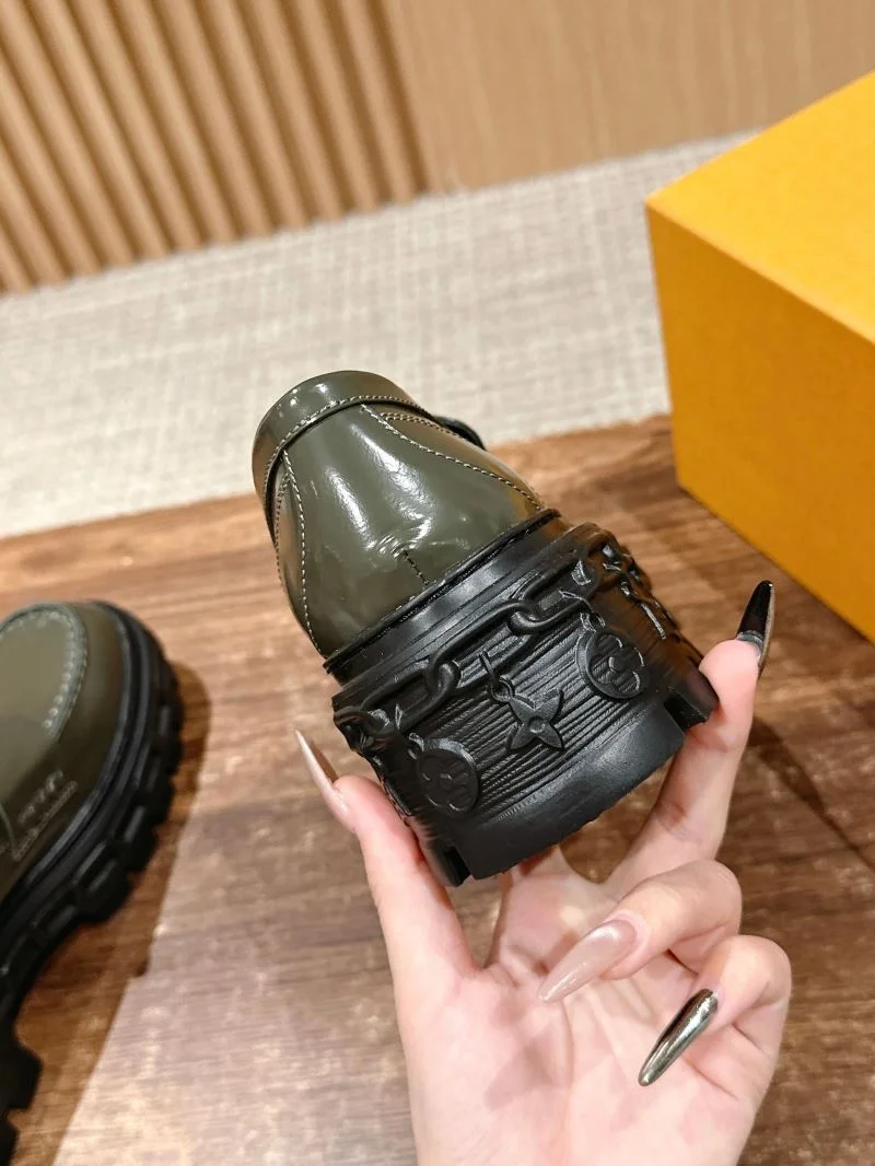 Discounted Louis Vuitton Low Shoes