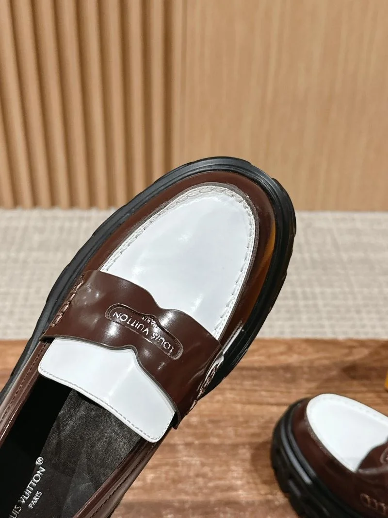 Top match Louis Vuitton Low Shoes