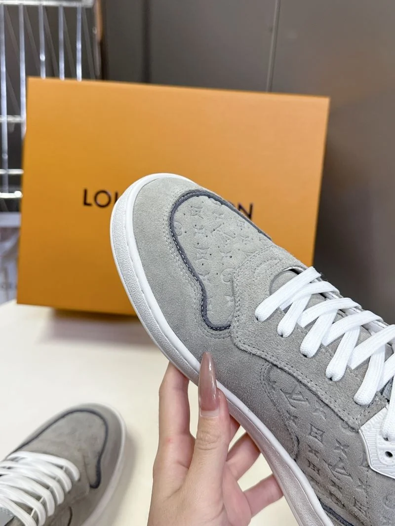 Perfect replica Louis Vuitton Low Shoes
