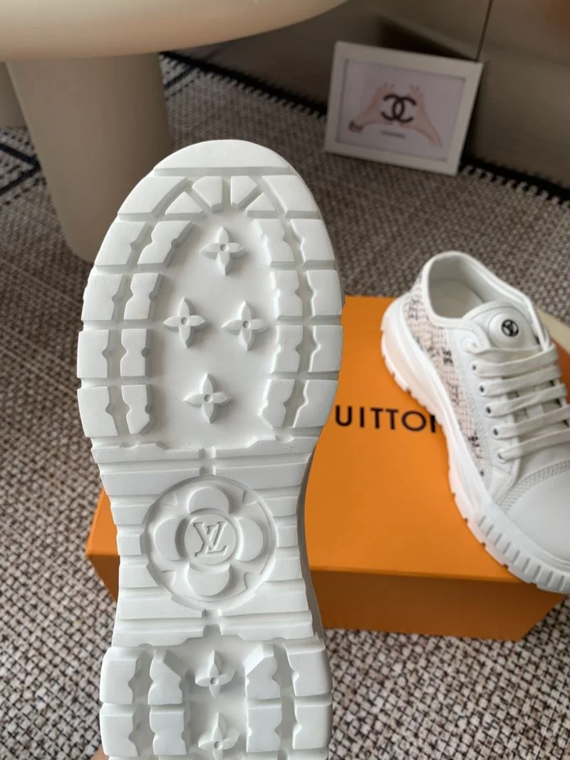Louis Vuitton Low Shoes