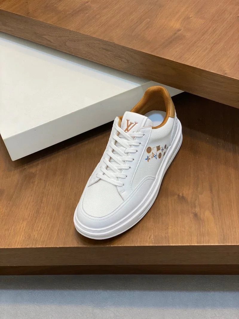 Exact replica Louis Vuitton Low Shoes