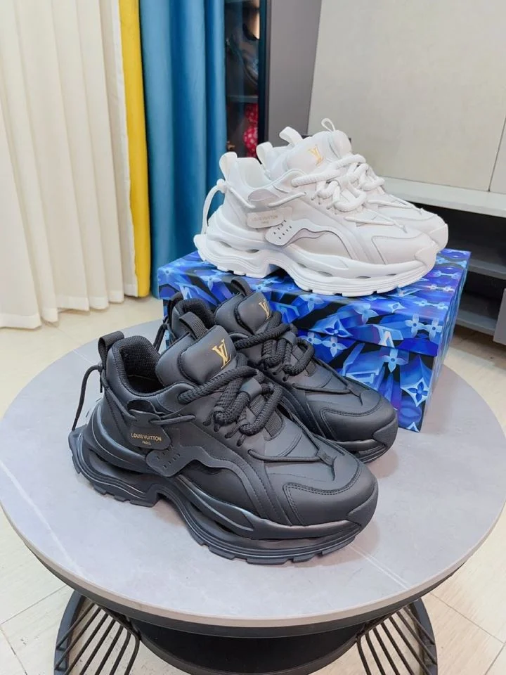 Louis Vuitton Low Shoes