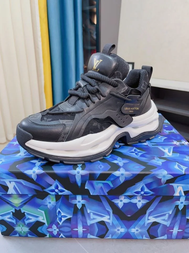 Louis Vuitton Low Shoes