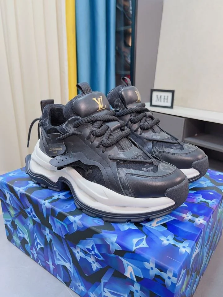 Top match Louis Vuitton Low Shoes