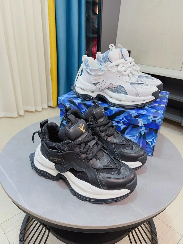 Louis Vuitton Low Shoes