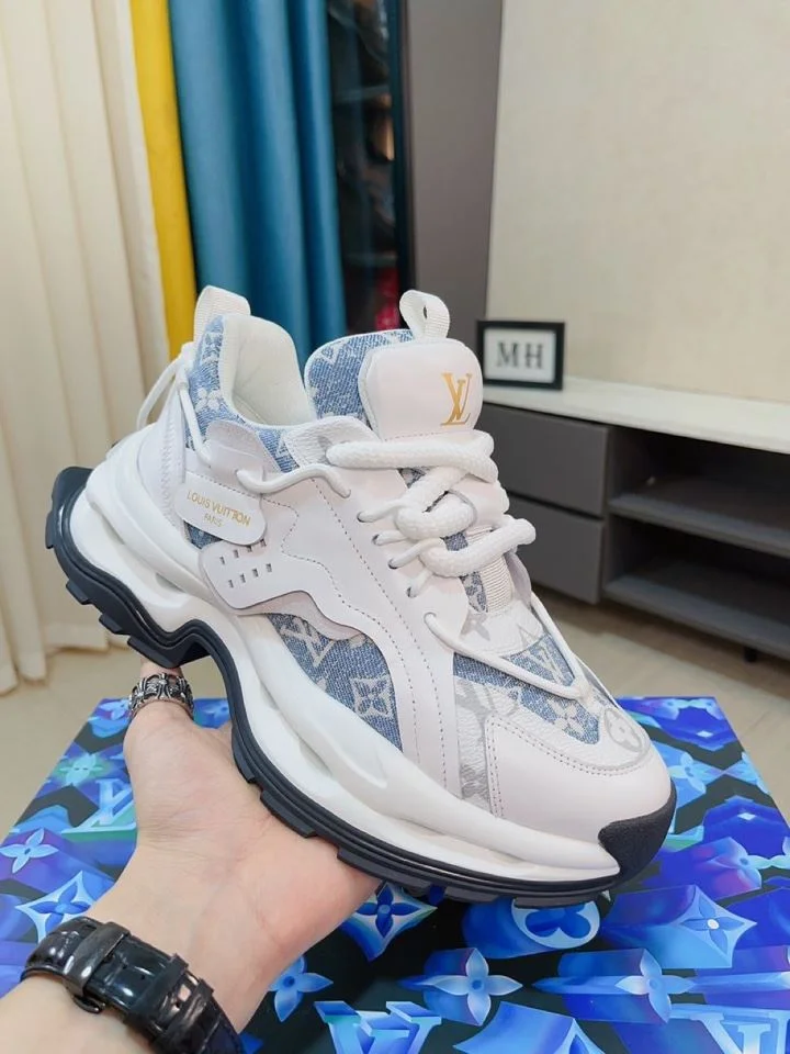 Inexpensive Louis Vuitton Low Shoes