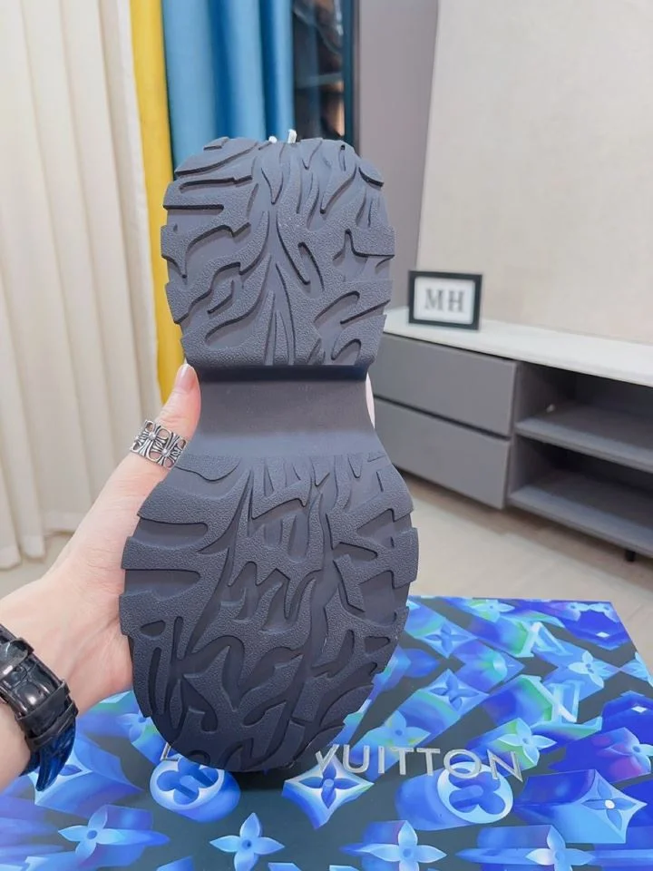 Inexpensive Louis Vuitton Low Shoes