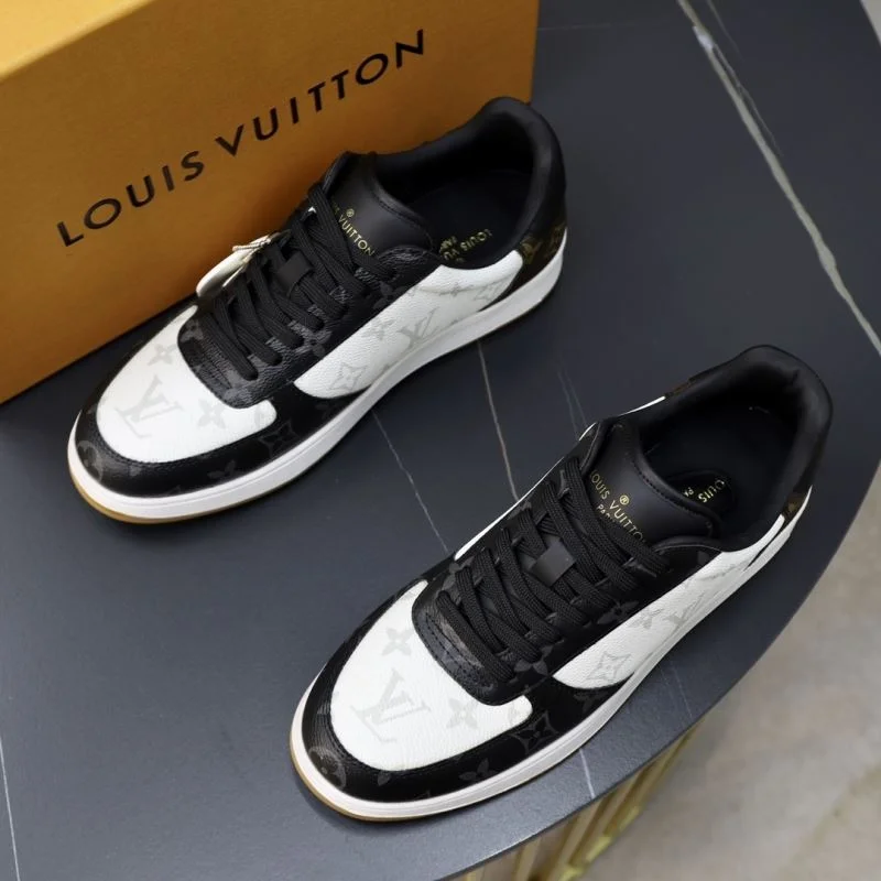 Perfect replica Louis Vuitton Low Shoes
