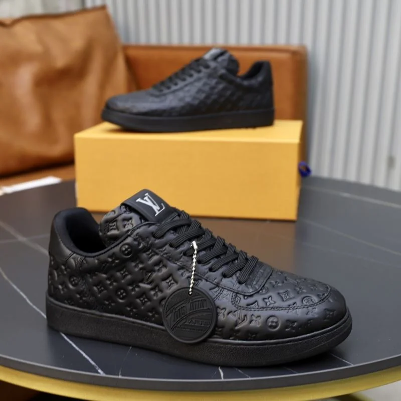Perfect replica Louis Vuitton Low Shoes