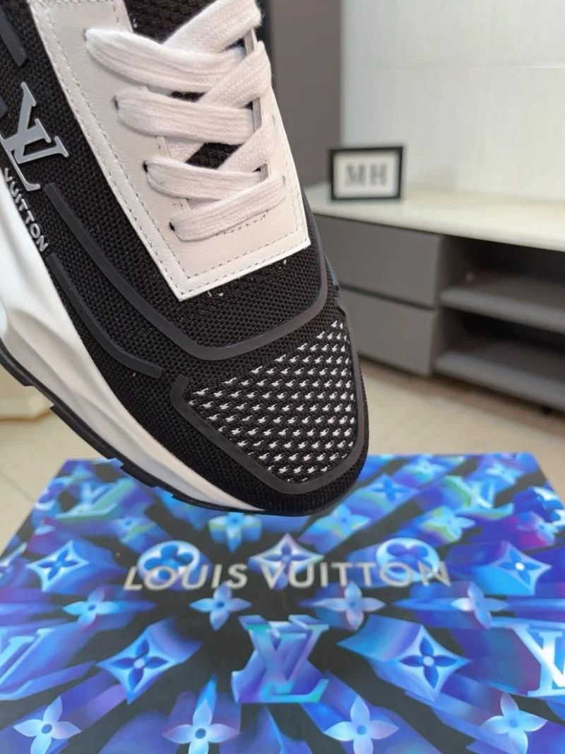 Brand-authenticated Louis Vuitton Low Shoes