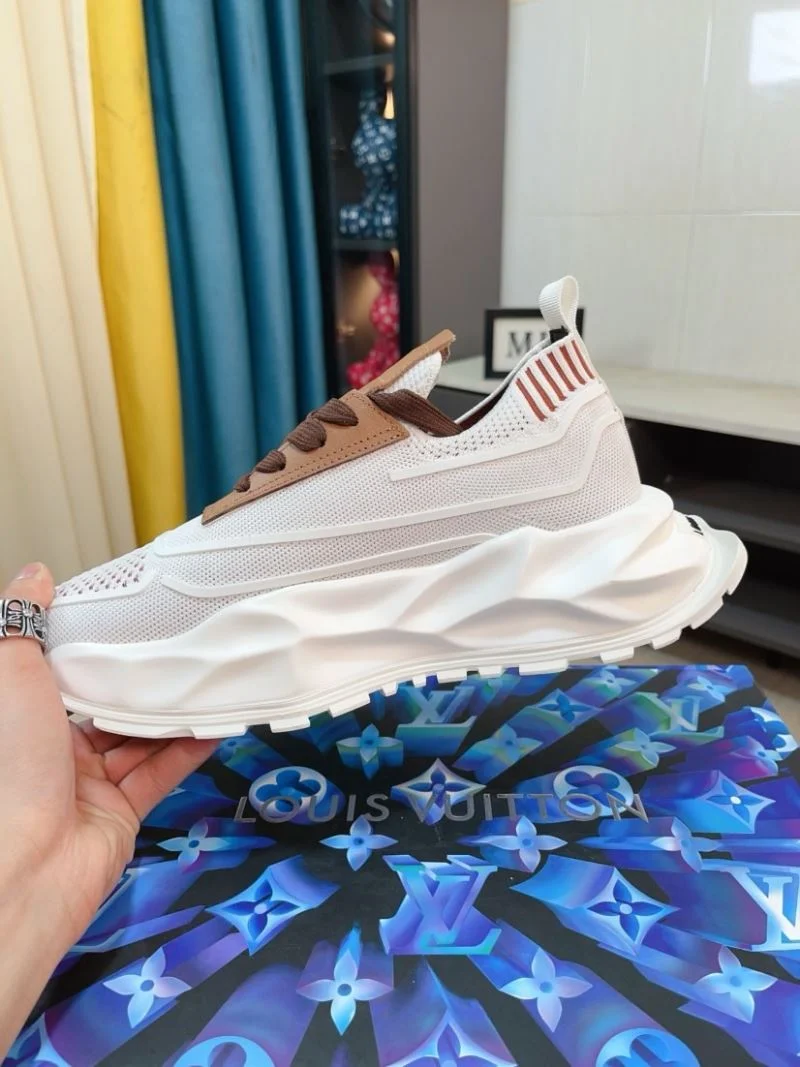 Exact replica Louis Vuitton Low Shoes