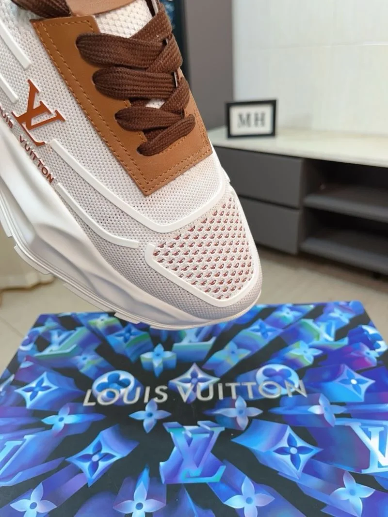 Exact replica Louis Vuitton Low Shoes
