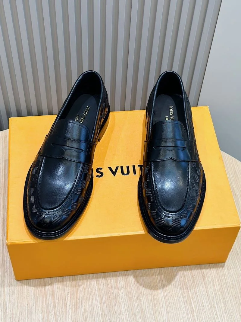 Louis Vuitton Low Shoes