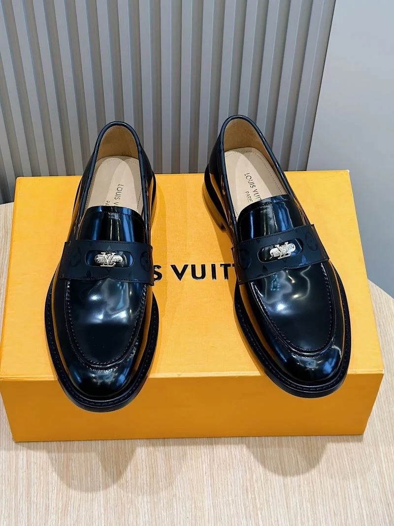Louis Vuitton Low Shoes
