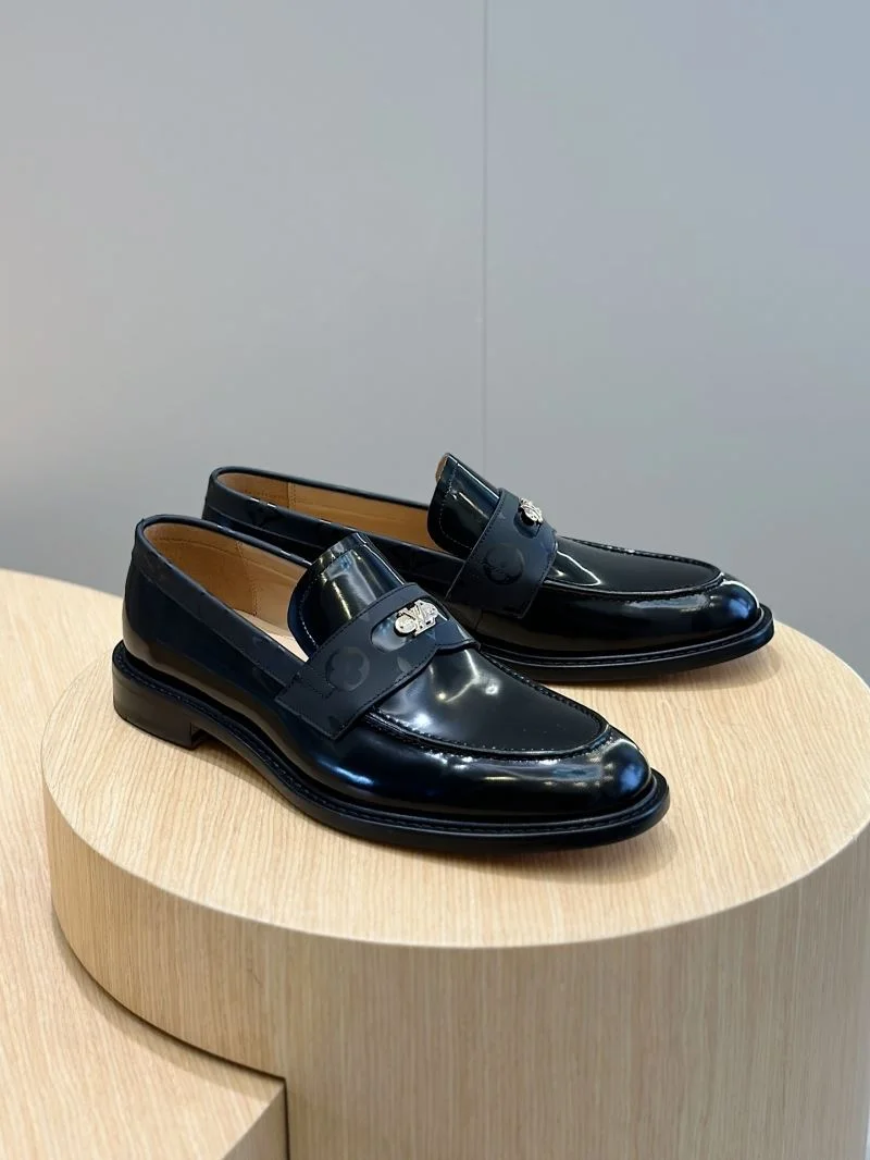 High fidelity Louis Vuitton Low Shoes