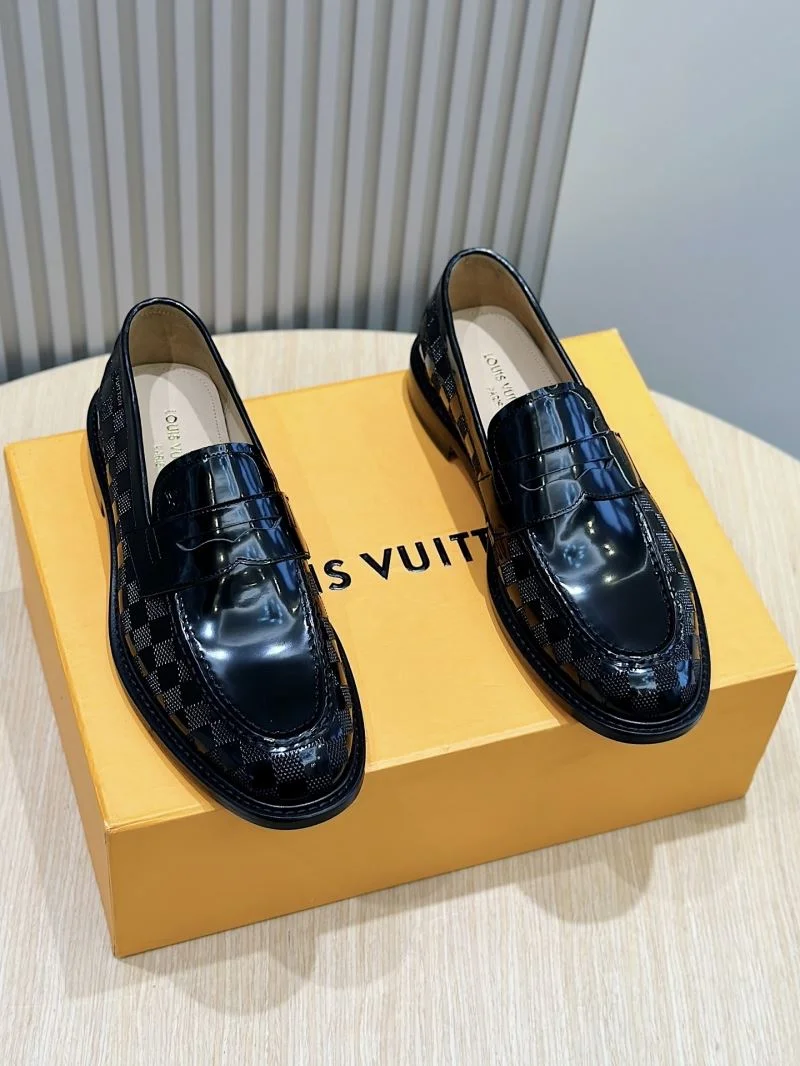 Louis Vuitton Low Shoes