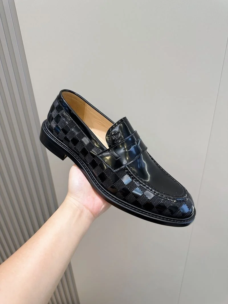 Mirror quality Louis Vuitton Low Shoes