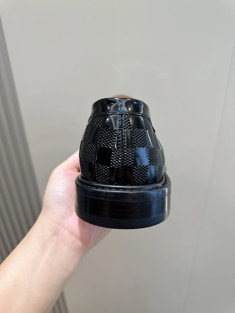 Mirror quality Louis Vuitton Low Shoes
