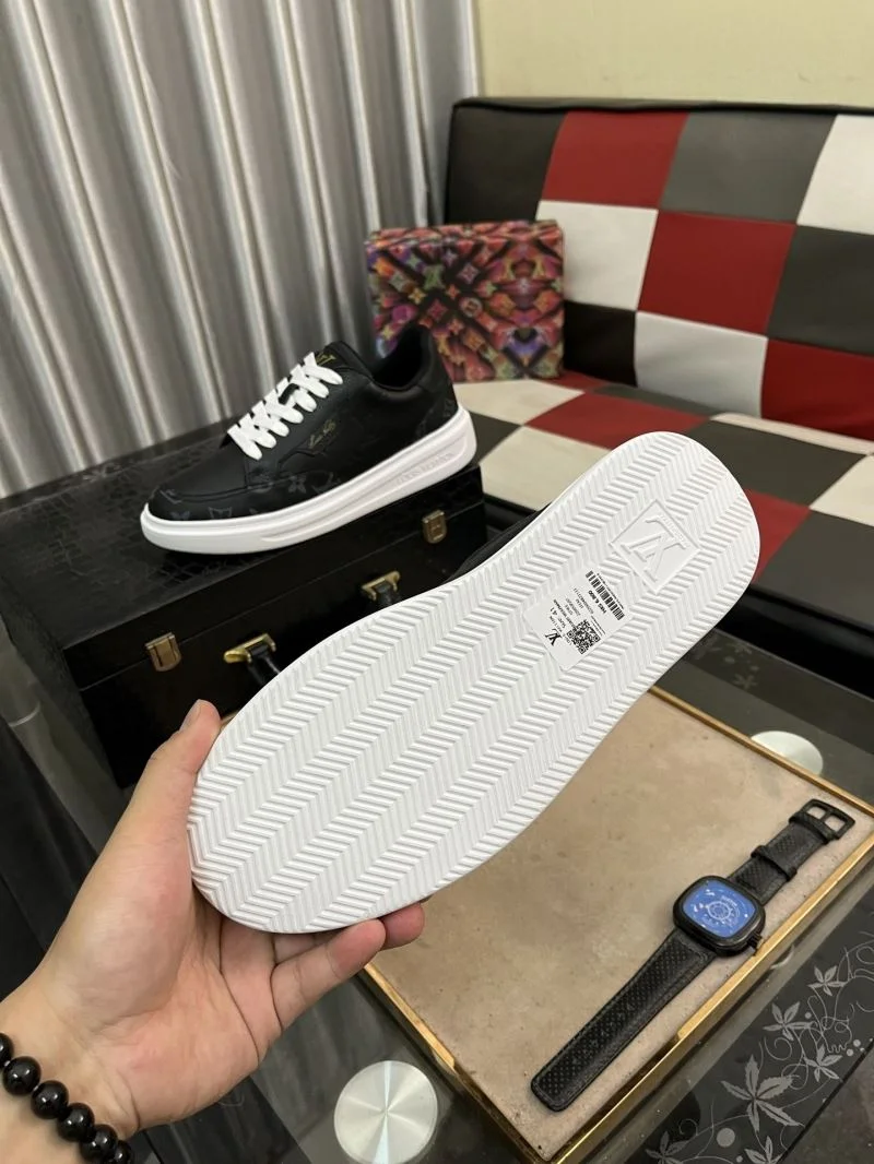 Louis Vuitton Low Shoes