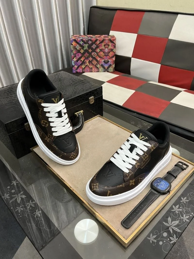 Exact replica Louis Vuitton Low Shoes