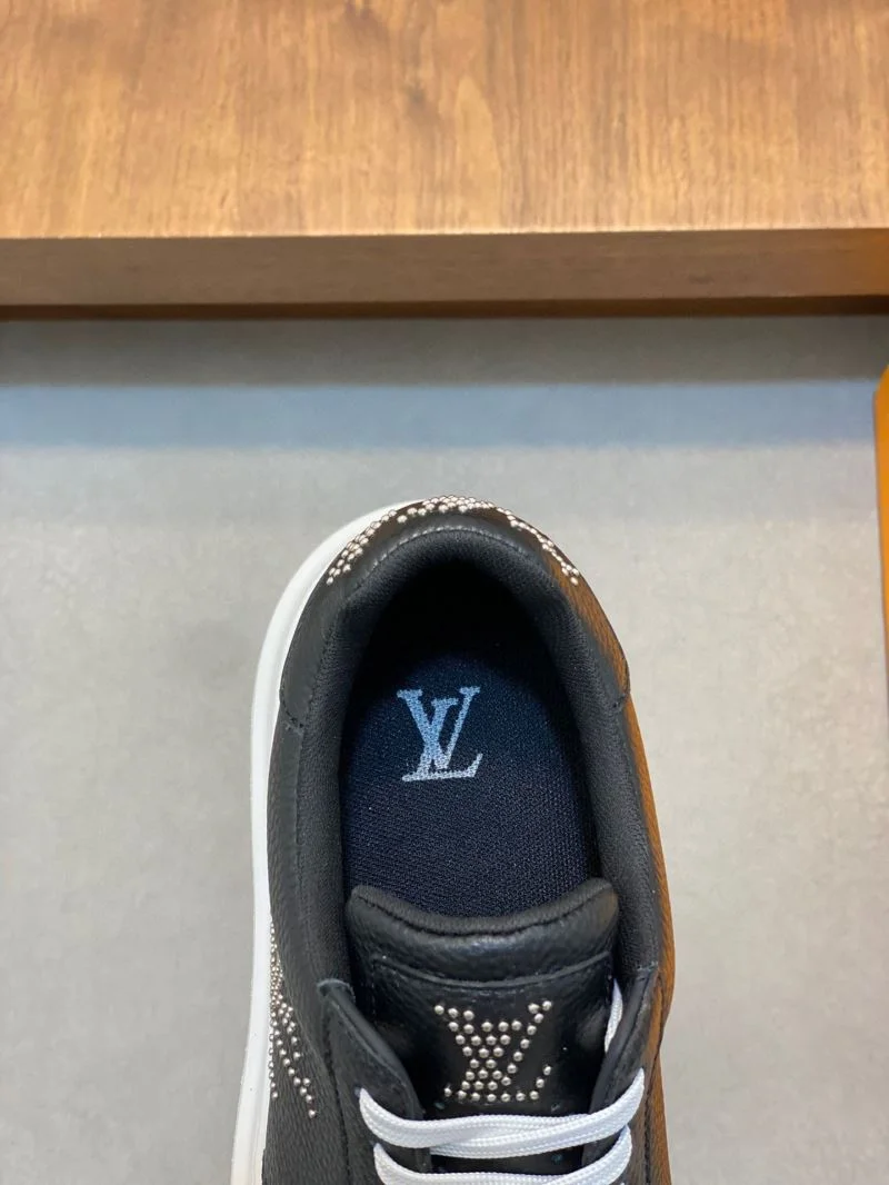 Indistinguishable Louis Vuitton Low Shoes