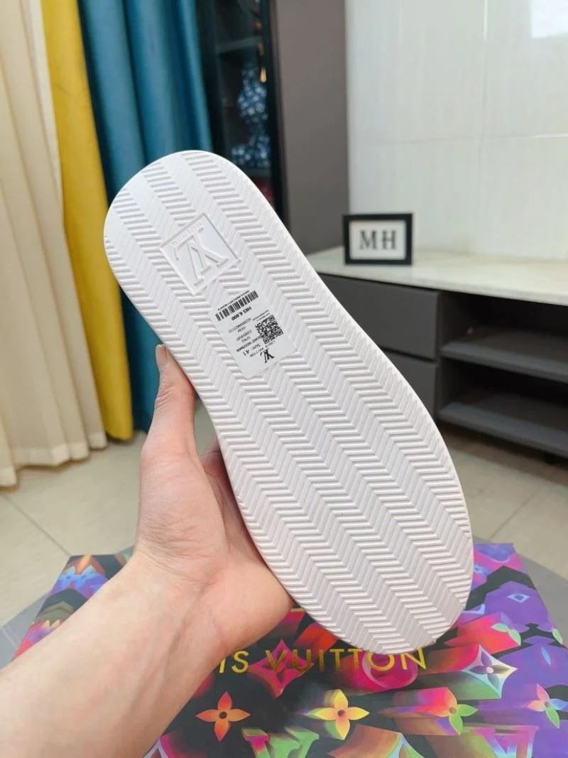Original Louis Vuitton Low Shoes