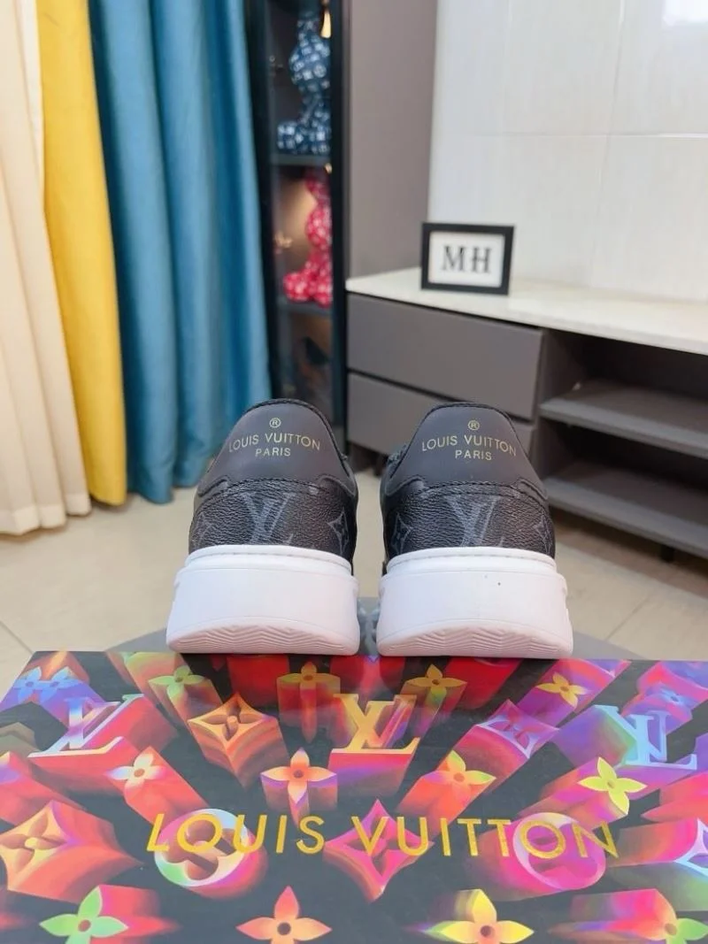 Original Louis Vuitton Low Shoes