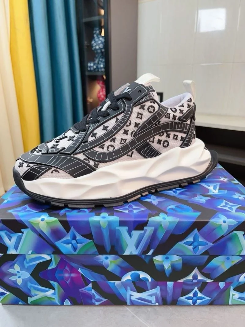 Louis Vuitton Low Shoes