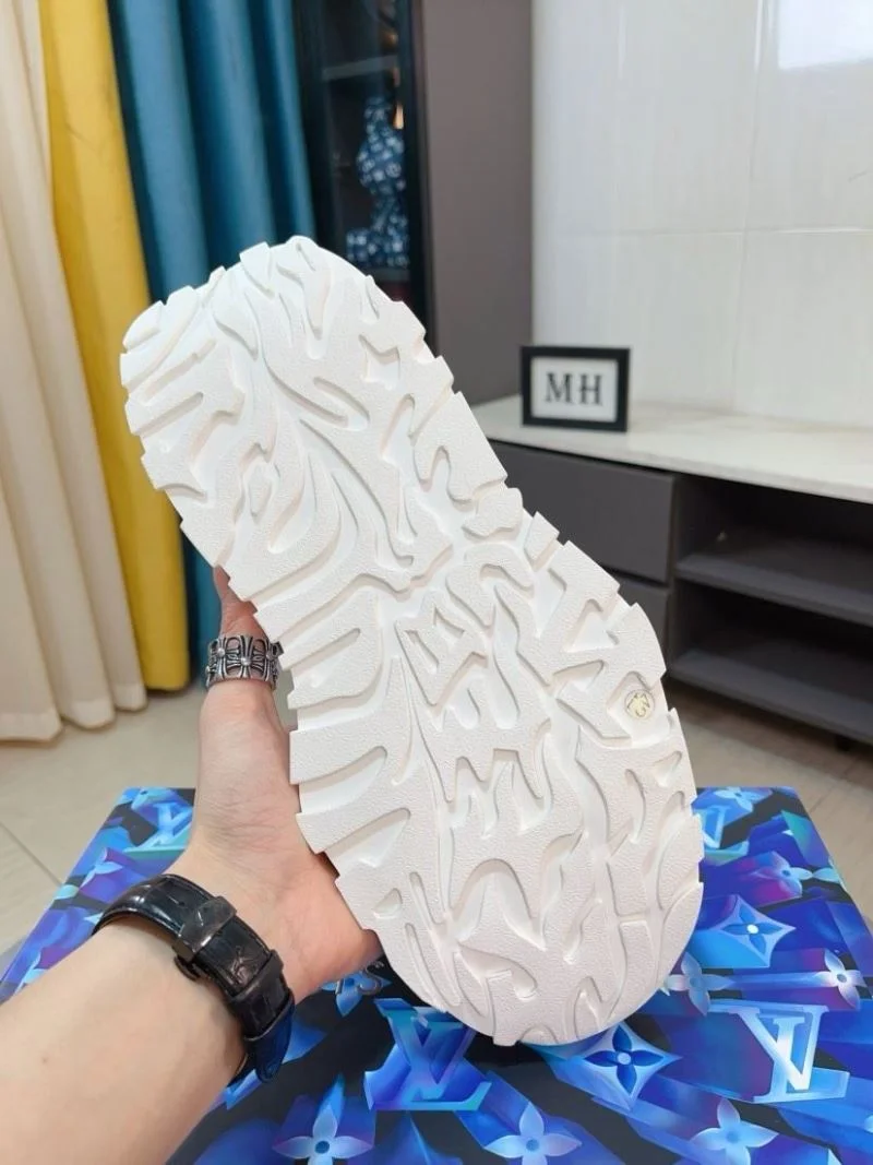 Louis Vuitton Low Shoes