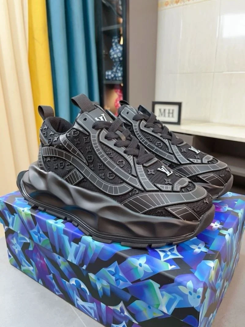 Exact replica Louis Vuitton Low Shoes