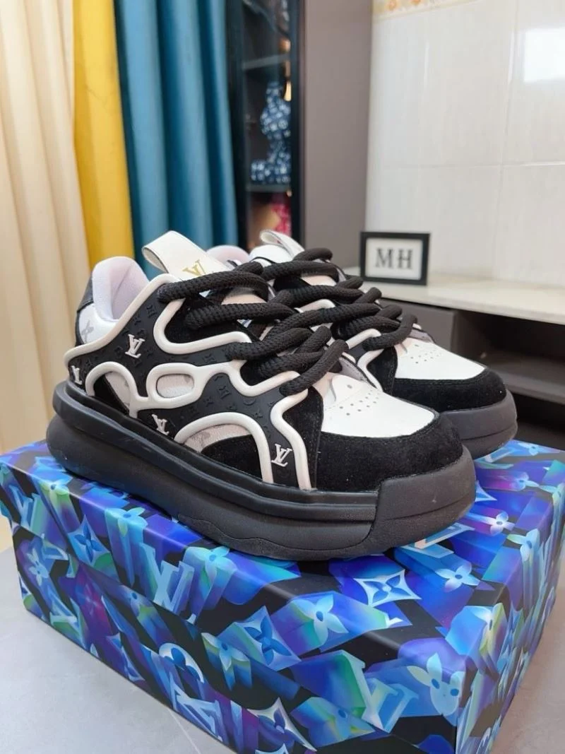 Real Louis Vuitton Low Shoes