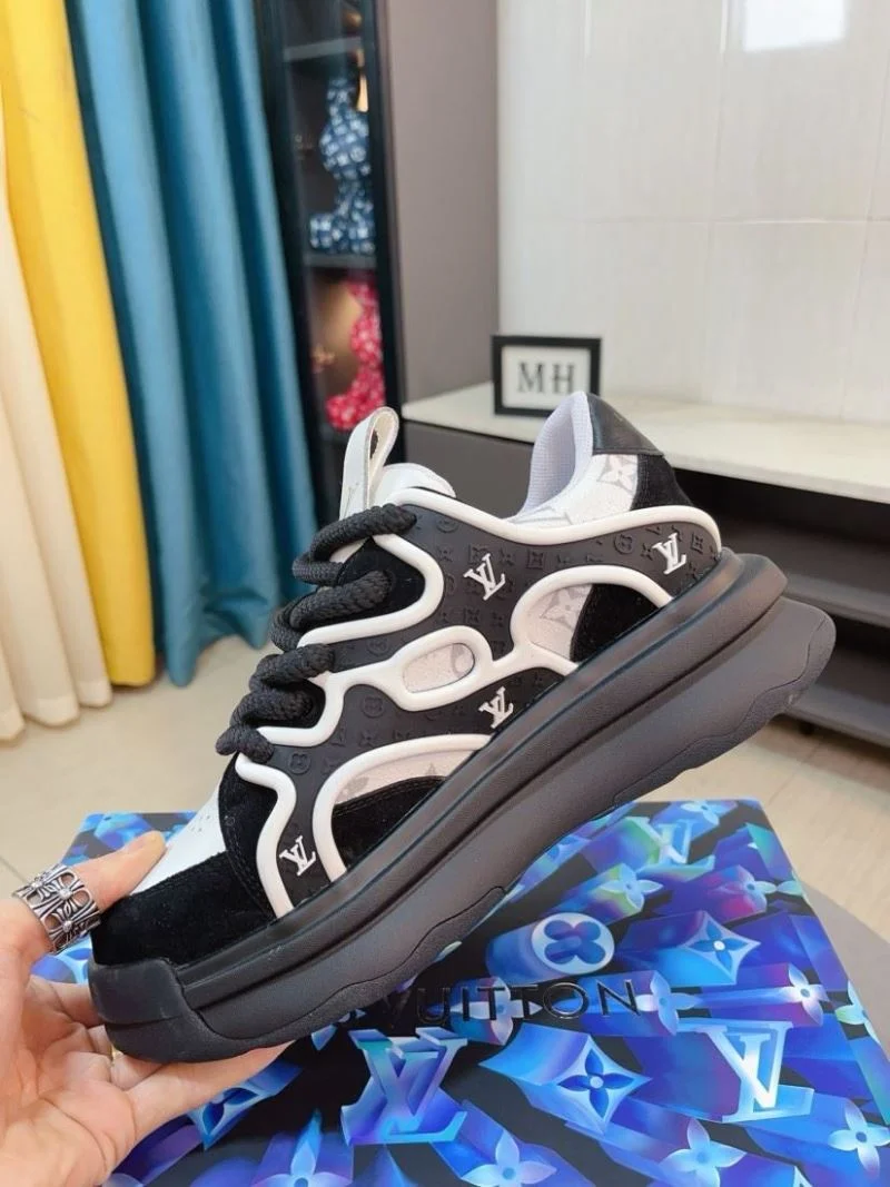 Real Louis Vuitton Low Shoes