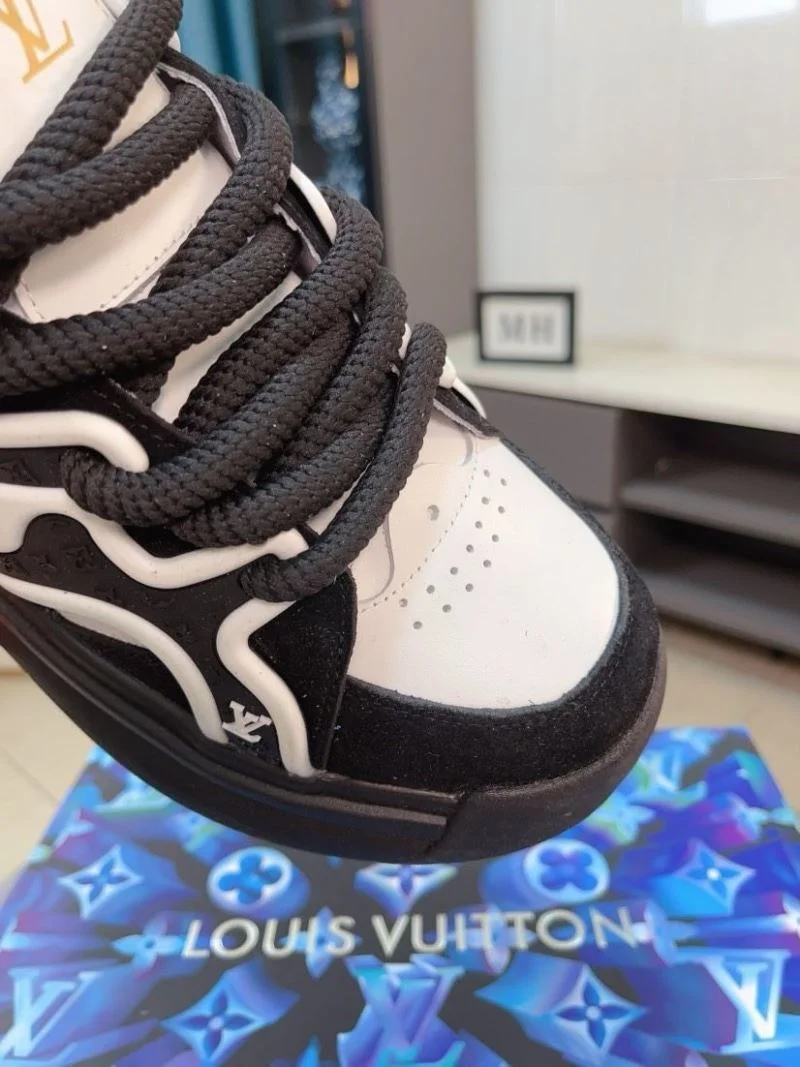 Real Louis Vuitton Low Shoes