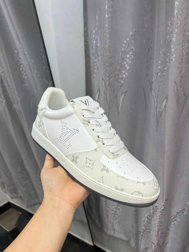 Louis Vuitton Low Shoes