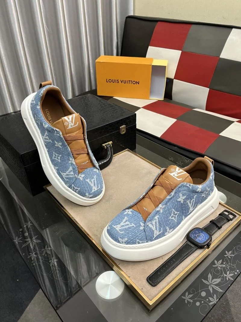 Exact replica Louis Vuitton Low Shoes