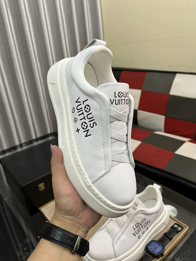 High fidelity Louis Vuitton Low Shoes